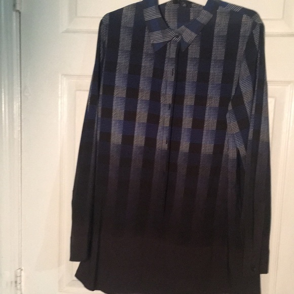 Thakoon | Tops | Very Beautiful Blouse Bottom In The Front Half Way ...